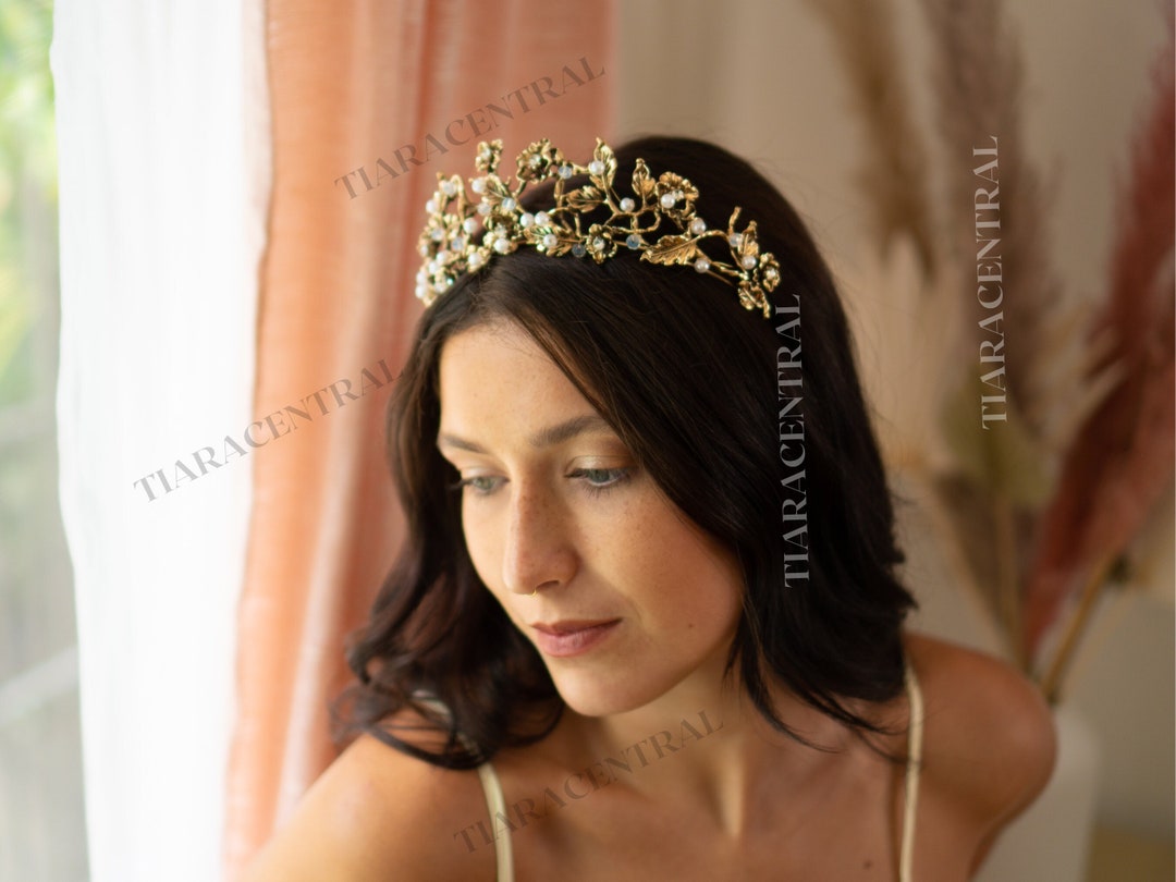 Golden Floral Tiara, Gold Flowers and Pearls Crown, Bridal Headpiece ...