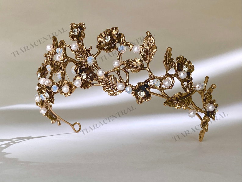 Golden Floral Tiara, Gold Flowers and Pearls Crown, Bridal Headpiece ...