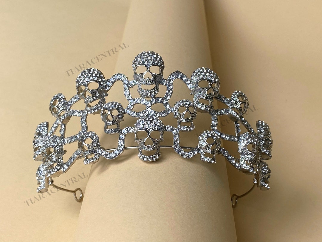Skull Tiara, Gothic Tiara, Halloween Crown, Goth Bride, Skulls Crown ...