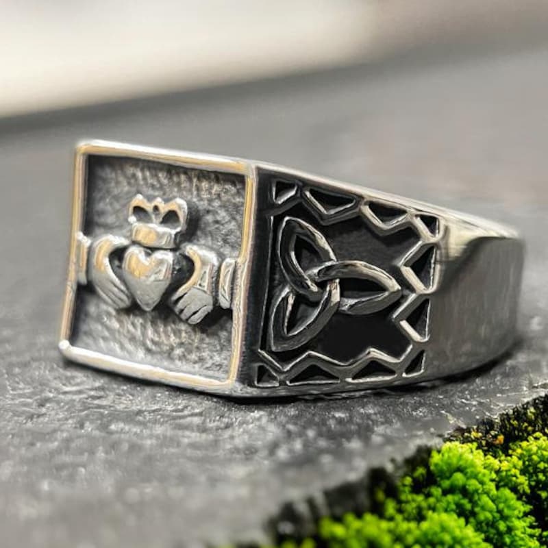 Custom Claddagh Ring - Etsy