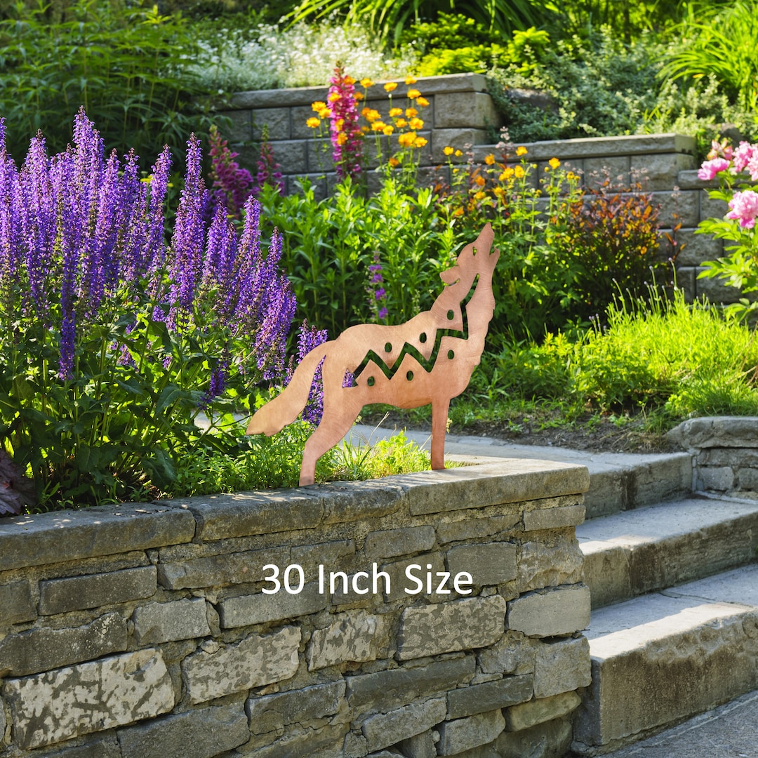 Wolf Metal Yard Art Statue, Coyote, Howling Wolf, Timber Wolf, Lone ...