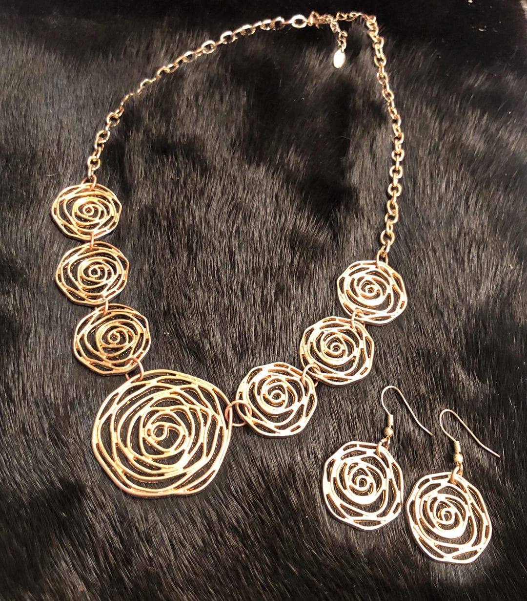 Paparazzi Rosy Rosette Gold Necklace With Earrings - Etsy
