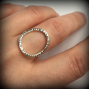 Patterned Circle Ring, Geometric Oval Design, Sterling Silver Jewelry ...
