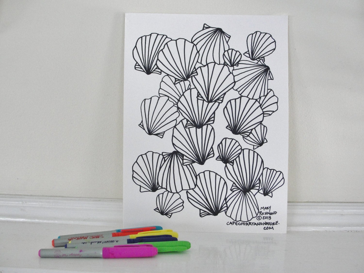 Seashore Seashell Scallop Coloring Page for Adults and Children ...