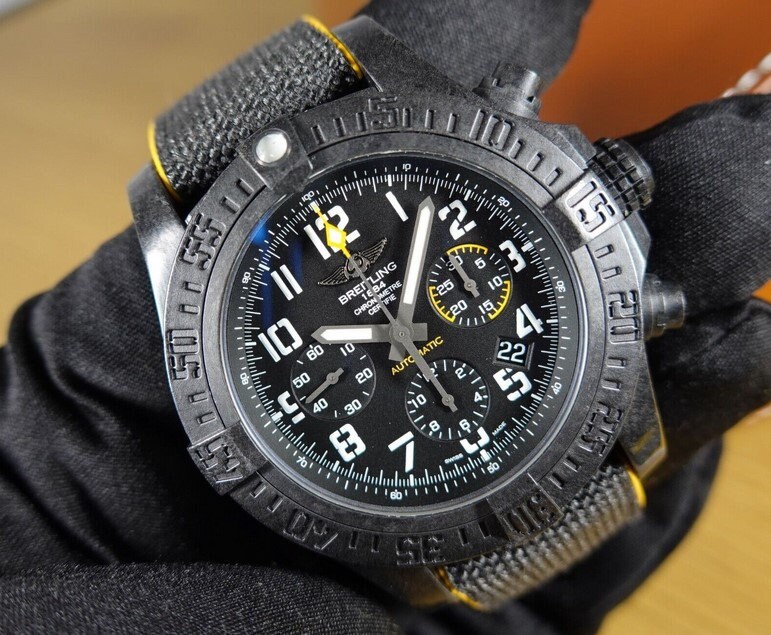 Watch BREITLING Avenger Hurricane 45mm BROADLIGHT XB0180 B01 ...