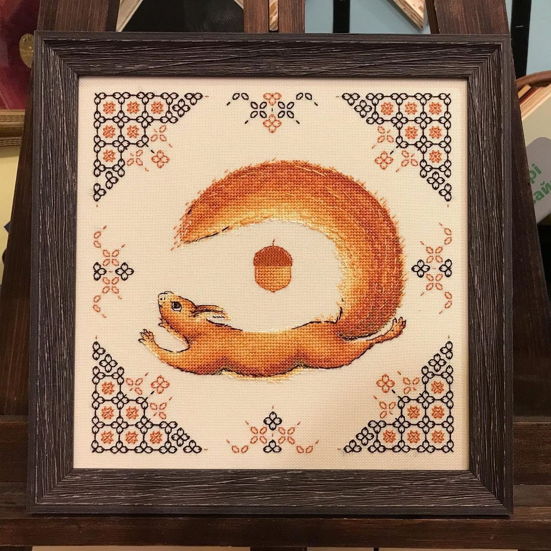 Forest Fiery Squirrel With Acorn Cross Stitch Pattern - DIY Embroidery ...