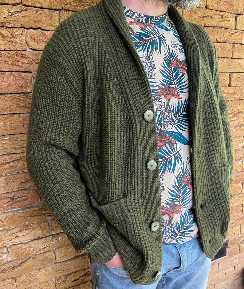 Green Knitted Woolen Men's Cardigan, Soft Merino Wool Men's Cardigan ...