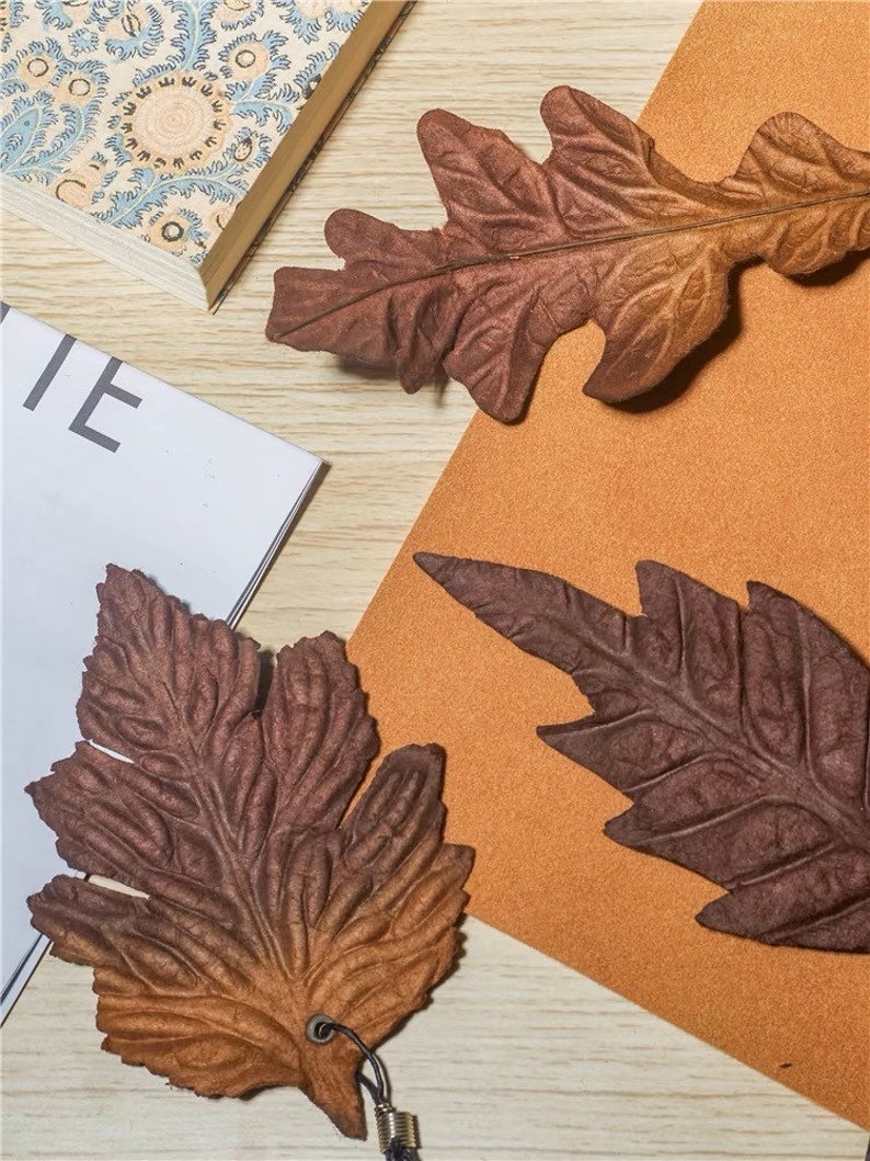 Handmade Maple Leaf Bookmarks, Odd-shaped Maple Leaf Bookmarks, Gifts ...