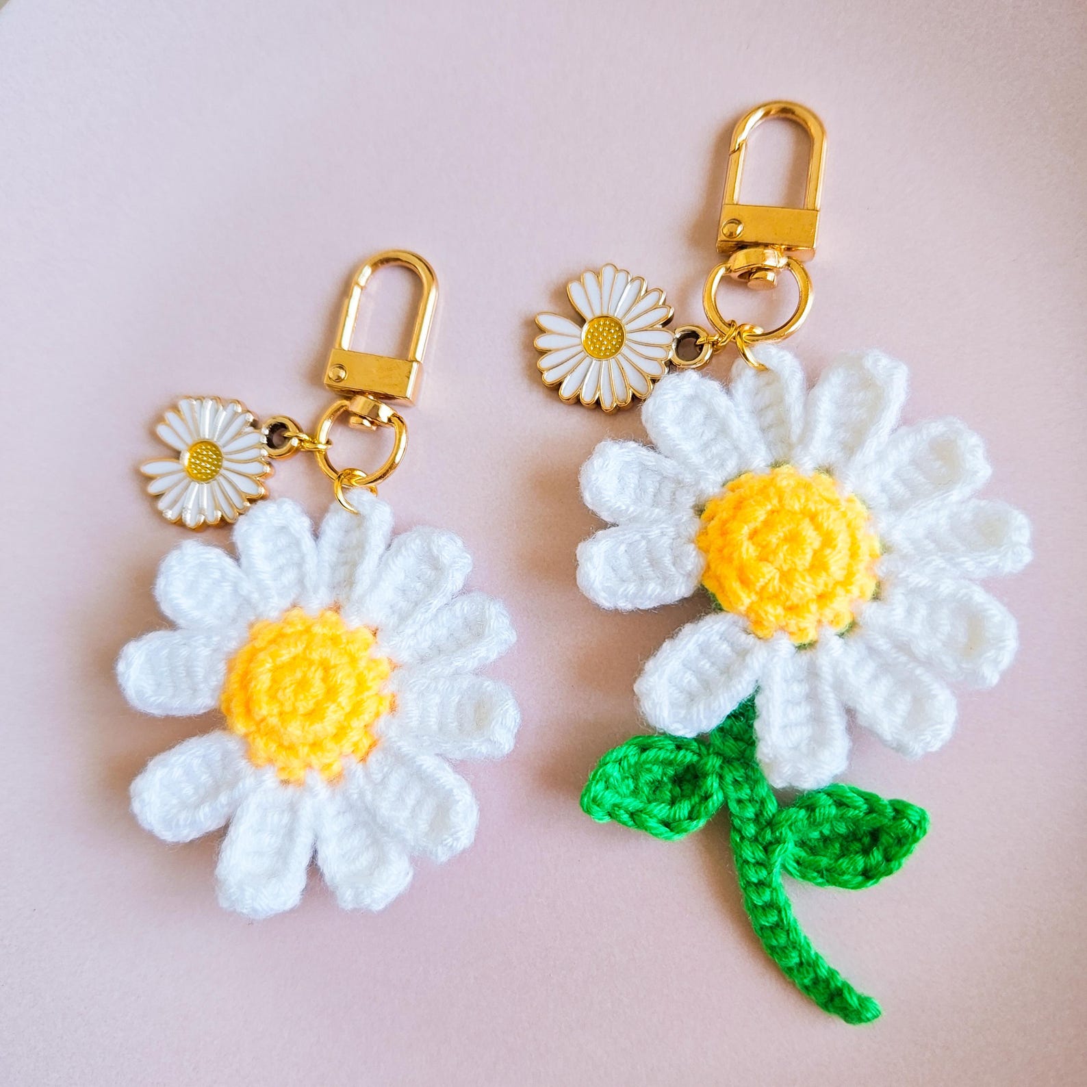 G-dragon Daisy Keychain, Kpop Fans Accessory, Crochet Daisy Flower, G ...