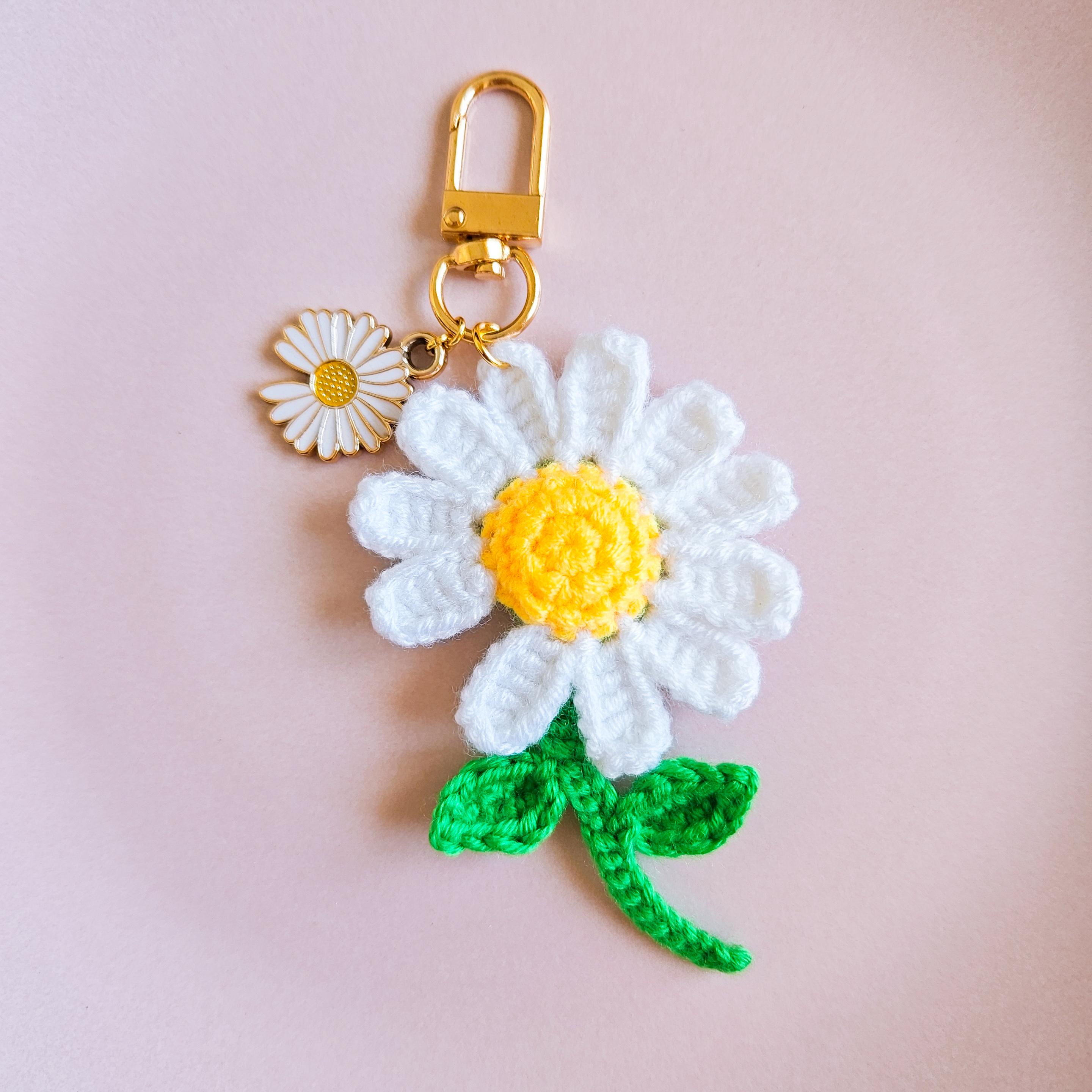 G-dragon Daisy Keychain, Kpop Fans Accessory, Crochet Daisy Flower, G ...