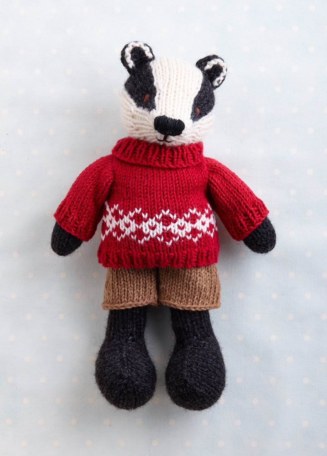 Knitting Pattern : Badger in a Sweater and Shorts (9 Inches Tall ...