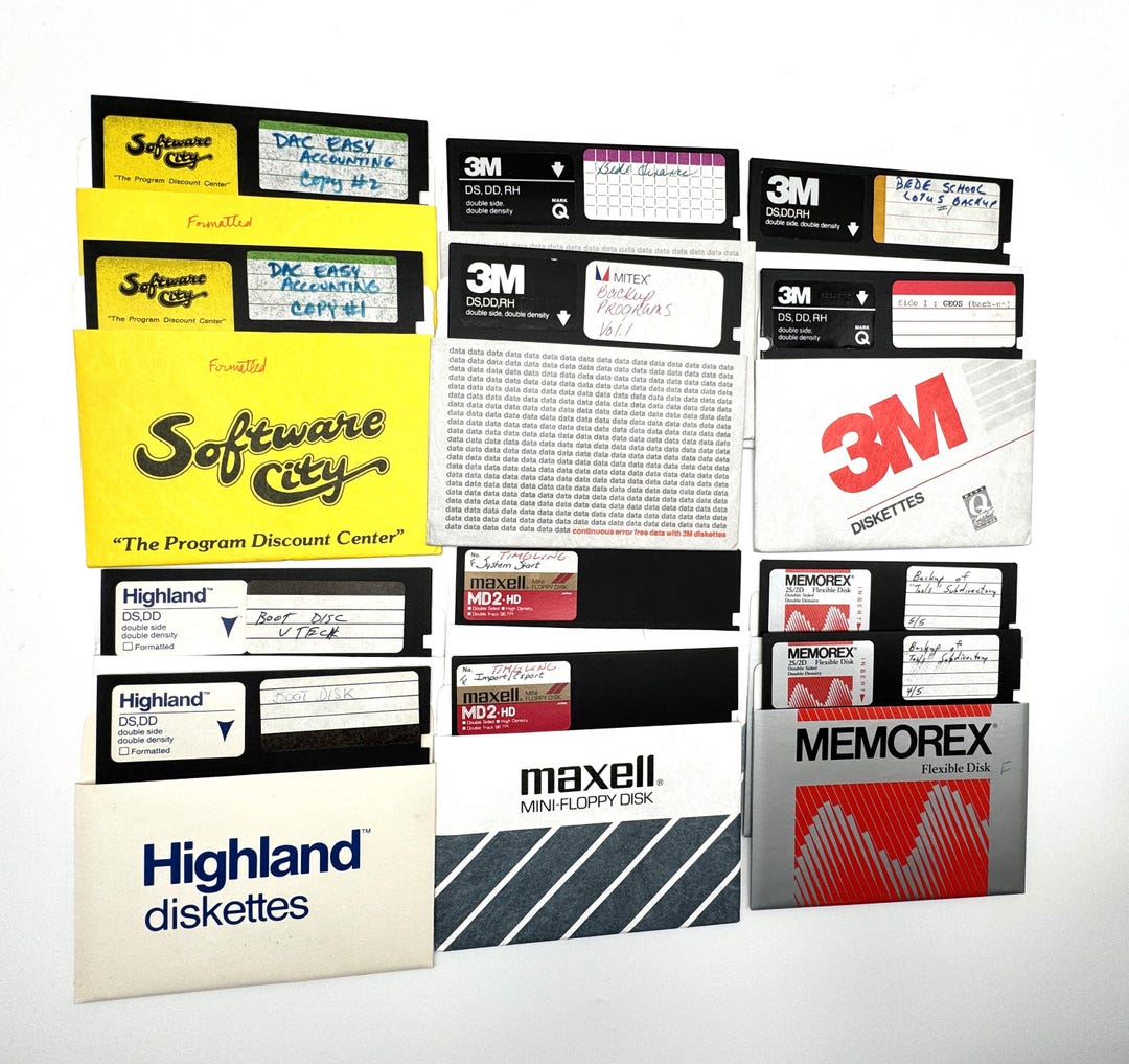 Vintage 5 1/4" Floppy Disk Collection - LOT of 12 ( Late 80's Brands ...