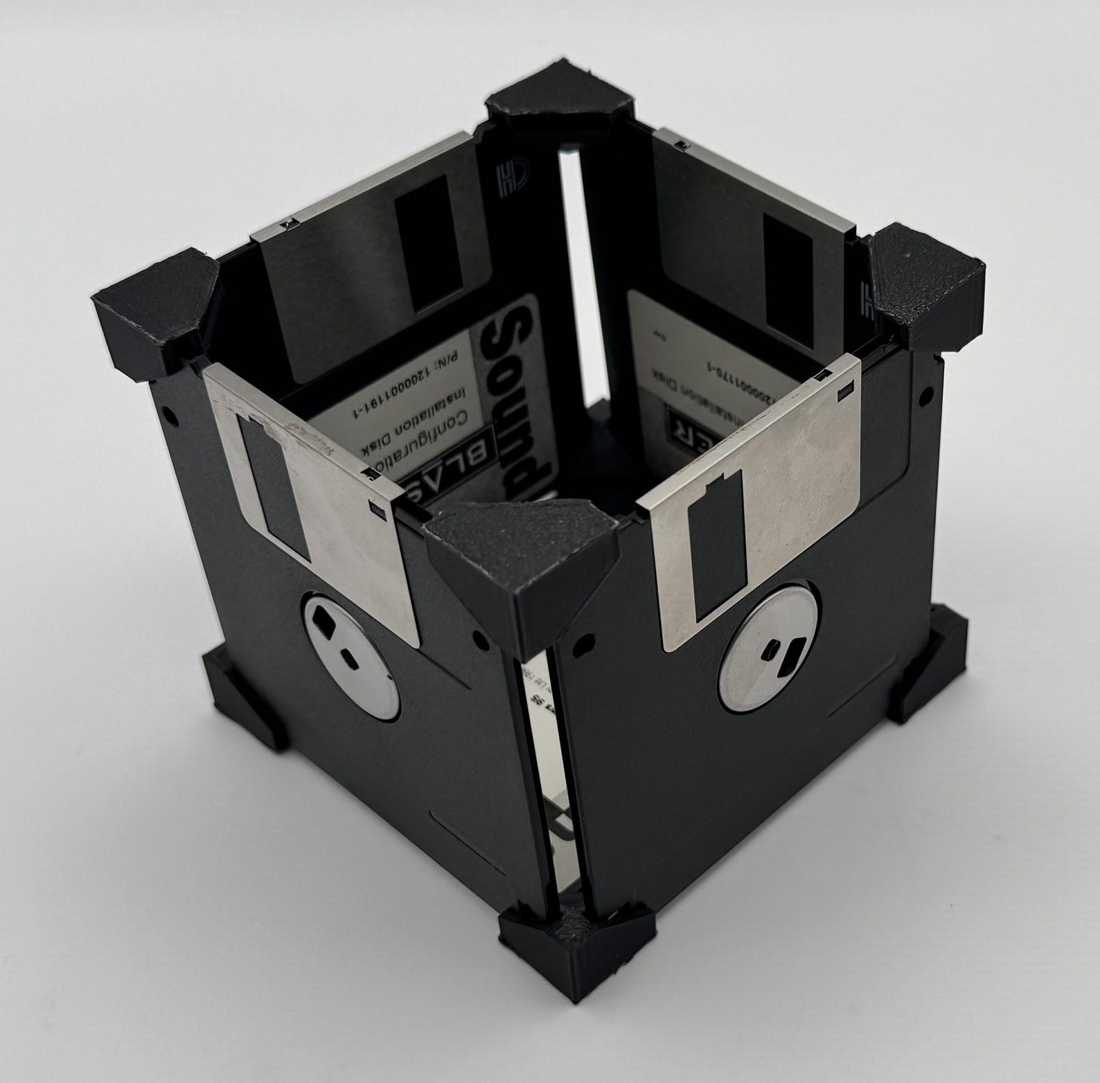 DIY Floppy Disk Pencil Holder Clips – No Tools, Vintage Tech Decor - Etsy