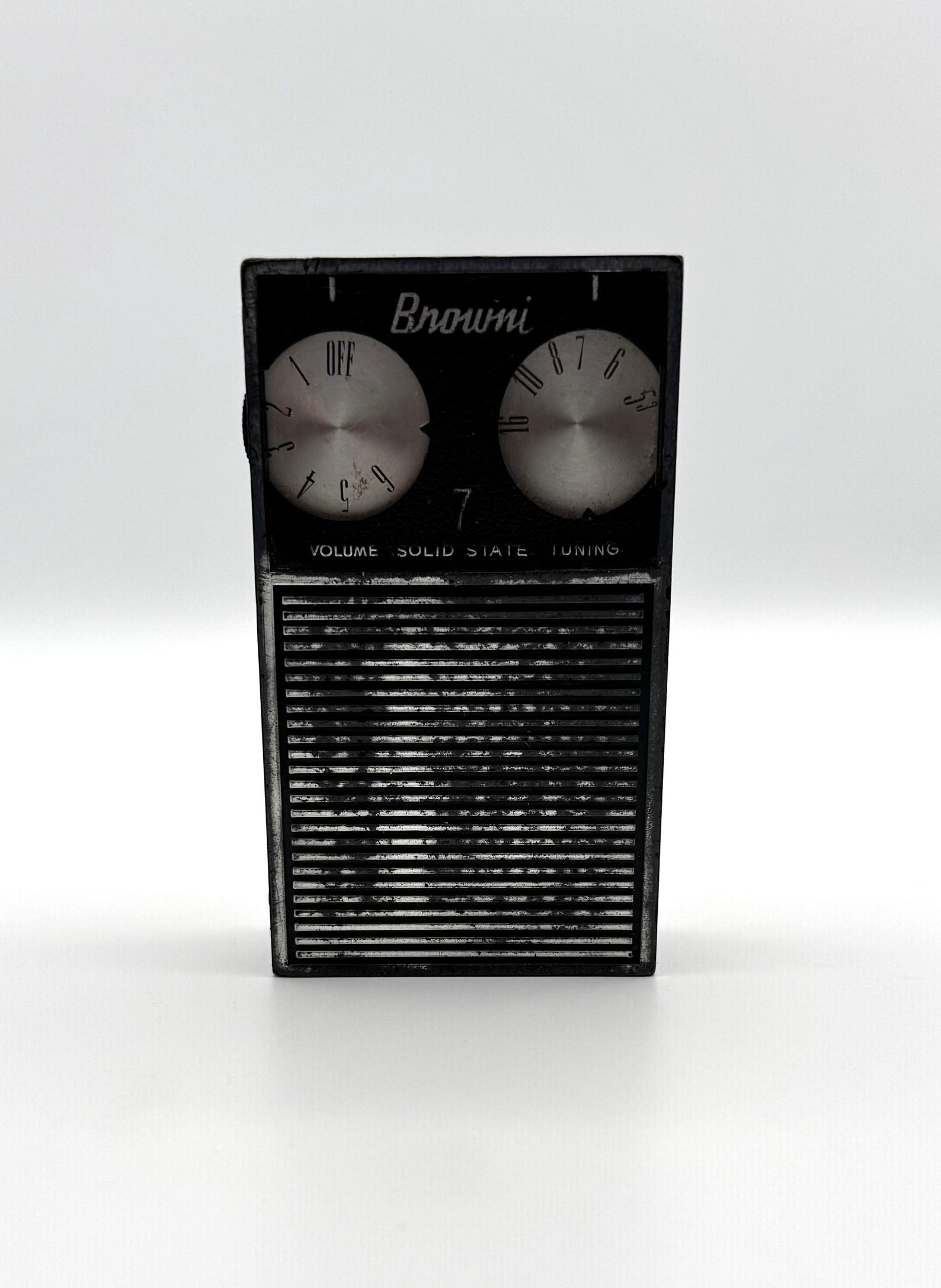 Vintage 1964 - Browni 7 Solid State 702 AM Transistor Radio (60 Years ...