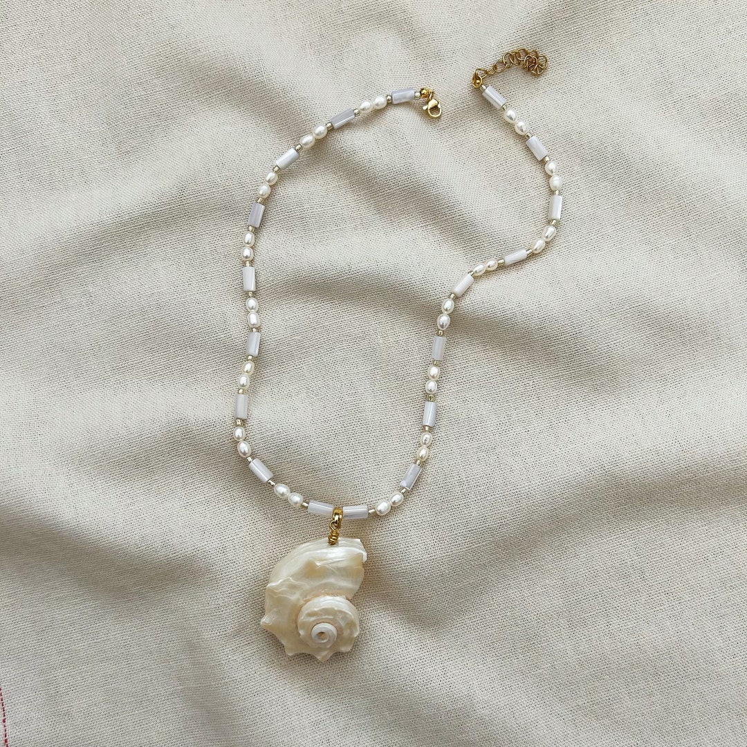 Moana Shell and Pearl Necklace - Etsy