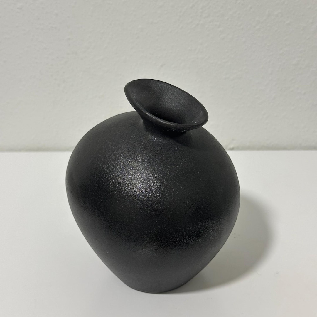 Minimalist Ceramic Cube Vase: Modern Feng Shui Centerpiece - Etsy
