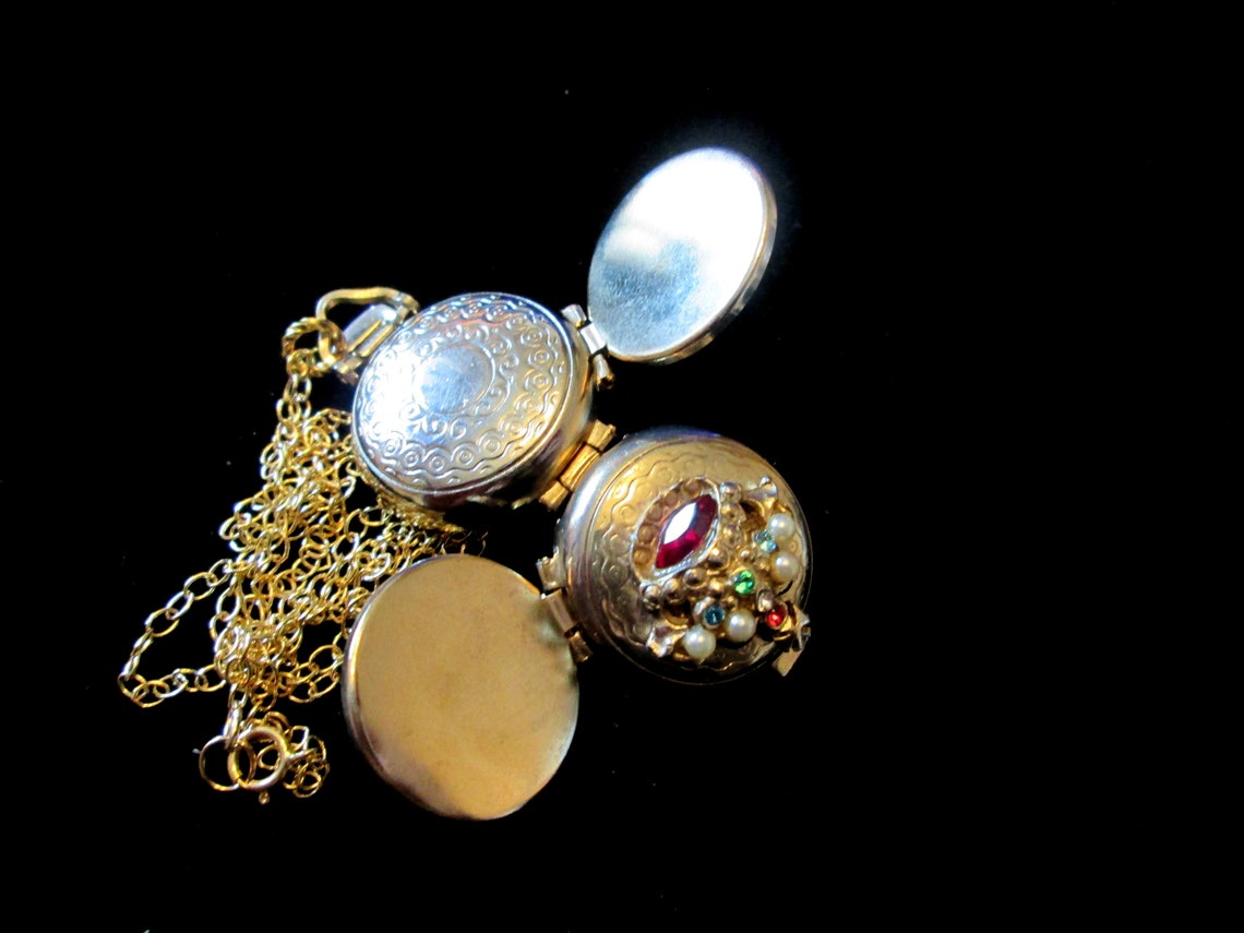 Vintage Gold Plated 4 Picture Locket, the Crown, Royal, Rhinestones ...