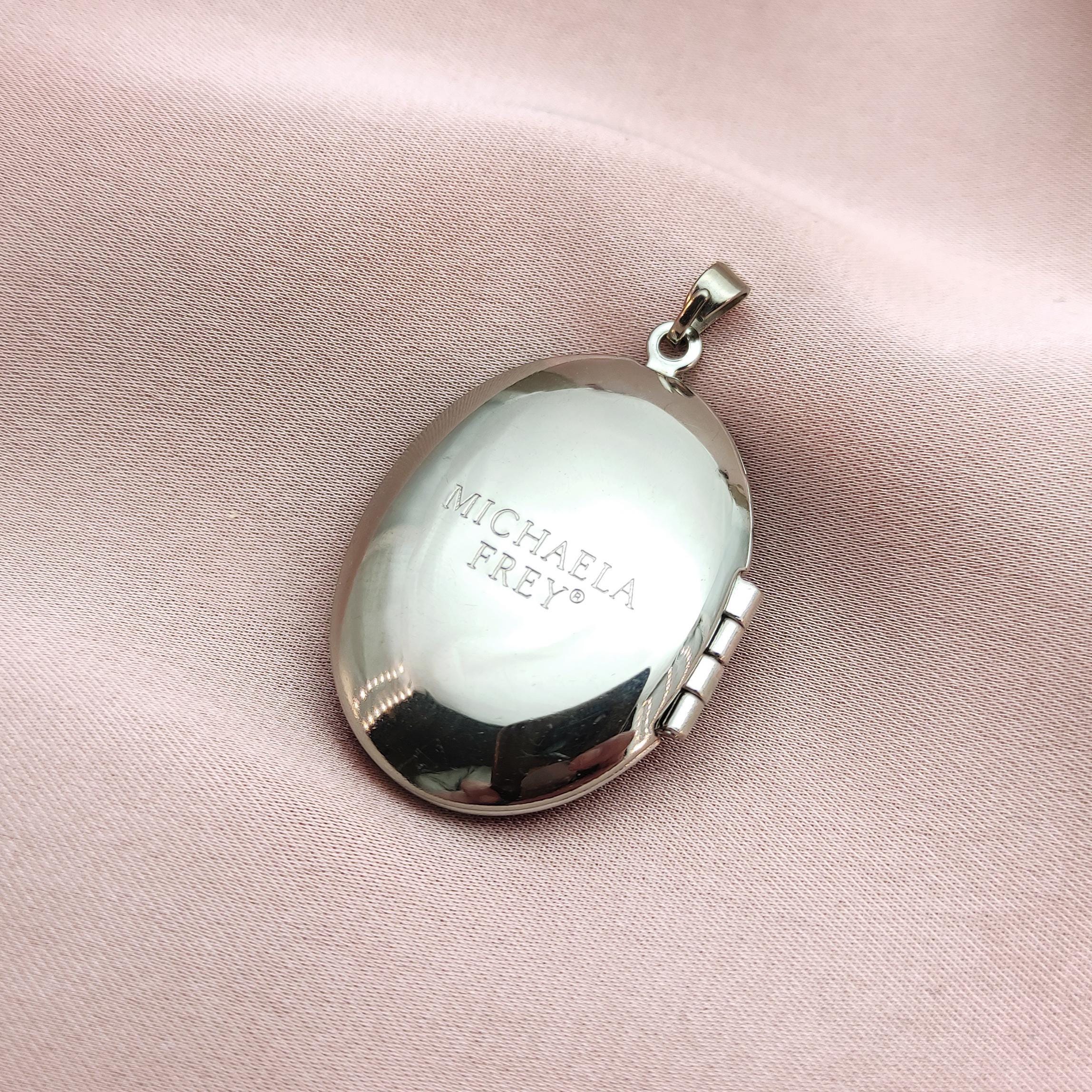 Beautiful Michaela Frey Signed Art Nouveau Inspired Photo Locket ...