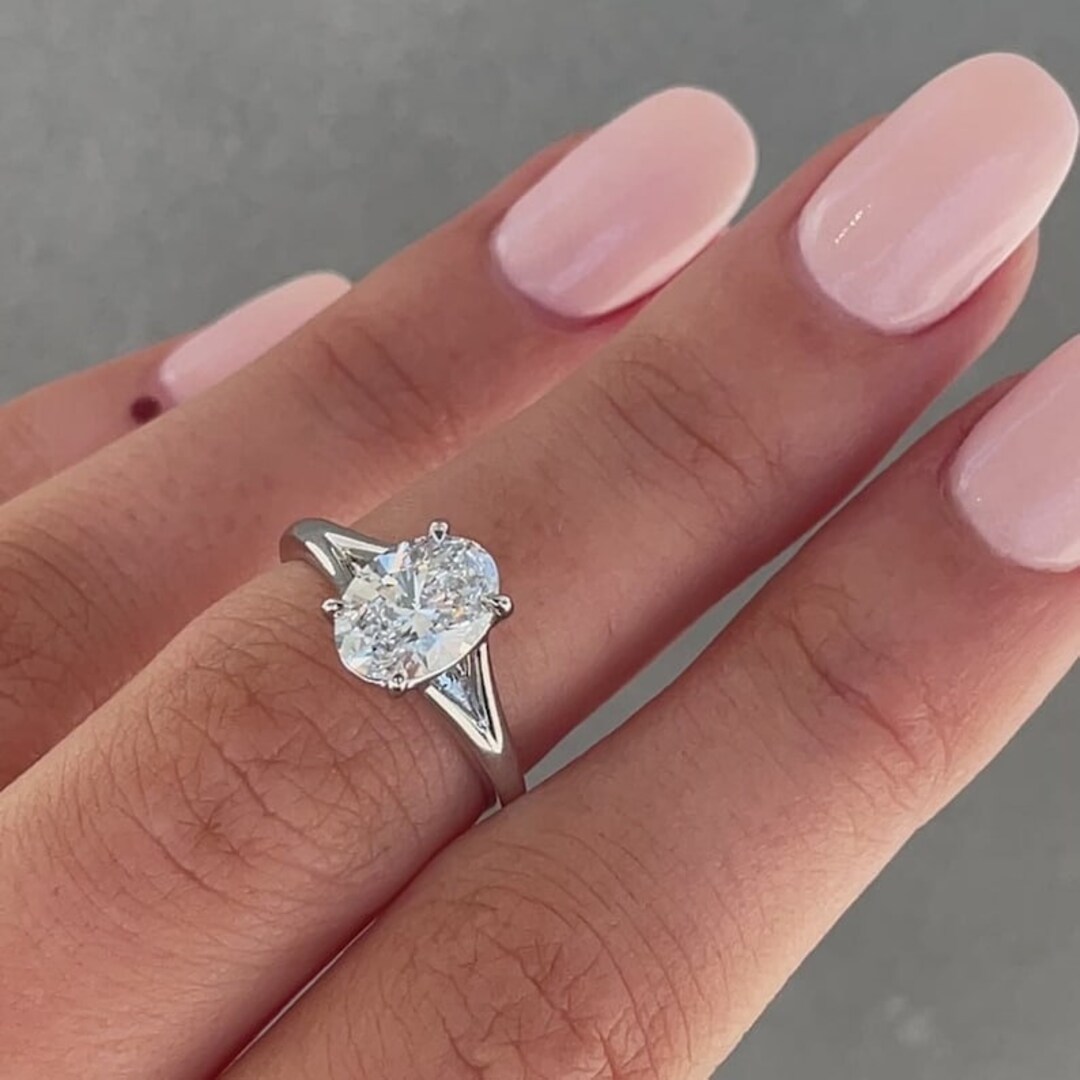 Split-shank Wedding Ring, 2.5 CT Oval Cut Colorless Moissanite ...