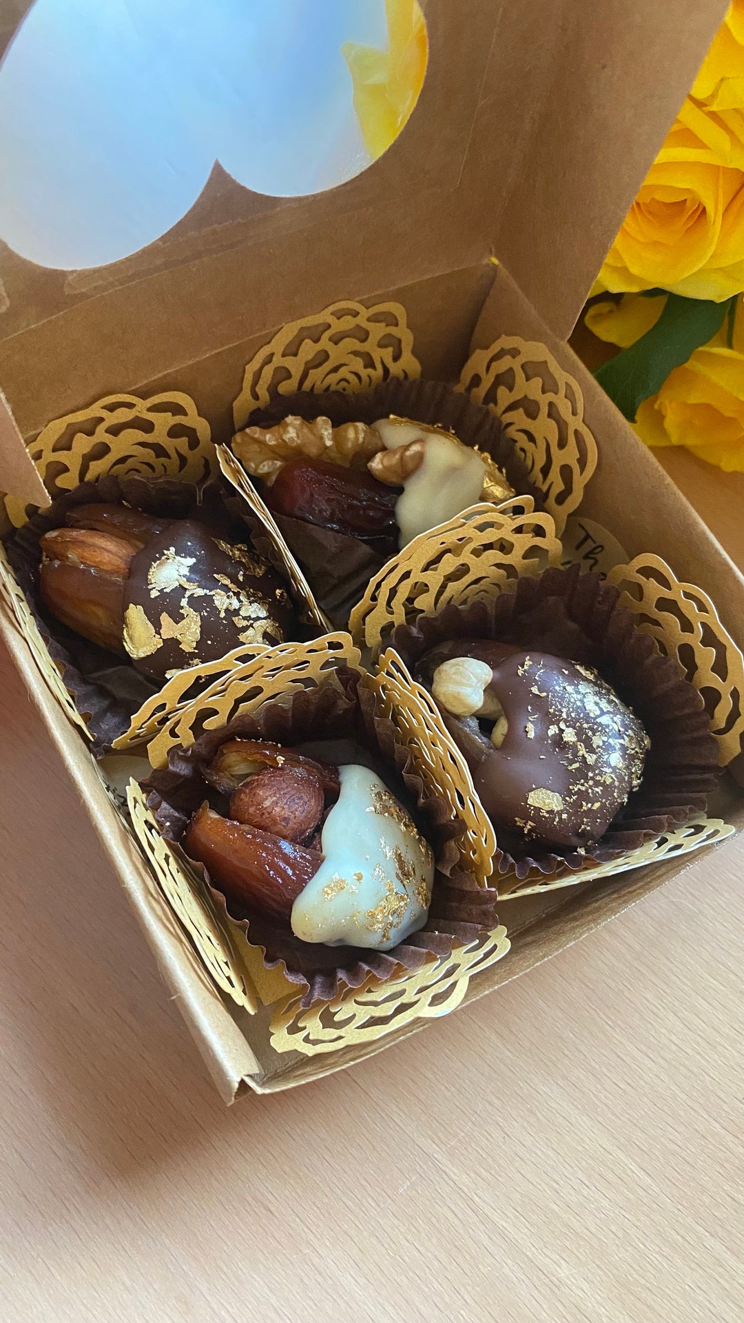 Dates Giftbox, Stuffed Dates With Nuts, Chocolate Coated Dates Gift Box ...