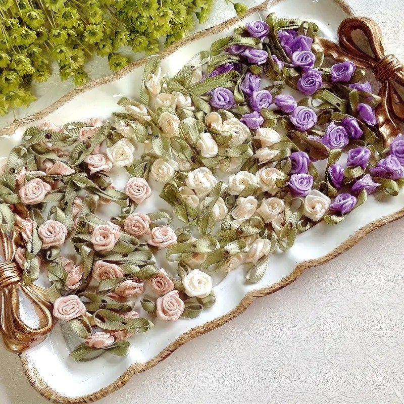 Green Silk Roses - Etsy