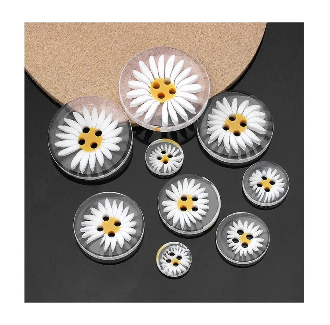 Clear Daisy Flower Sewing Buttons: Resin Apparel Embellishments 11.5 ...