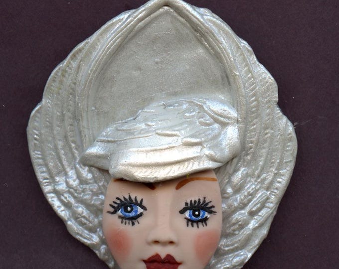 Polymr Clay Detailed Golden Angel Cab With Detailed Face GLANG 1 - Etsy