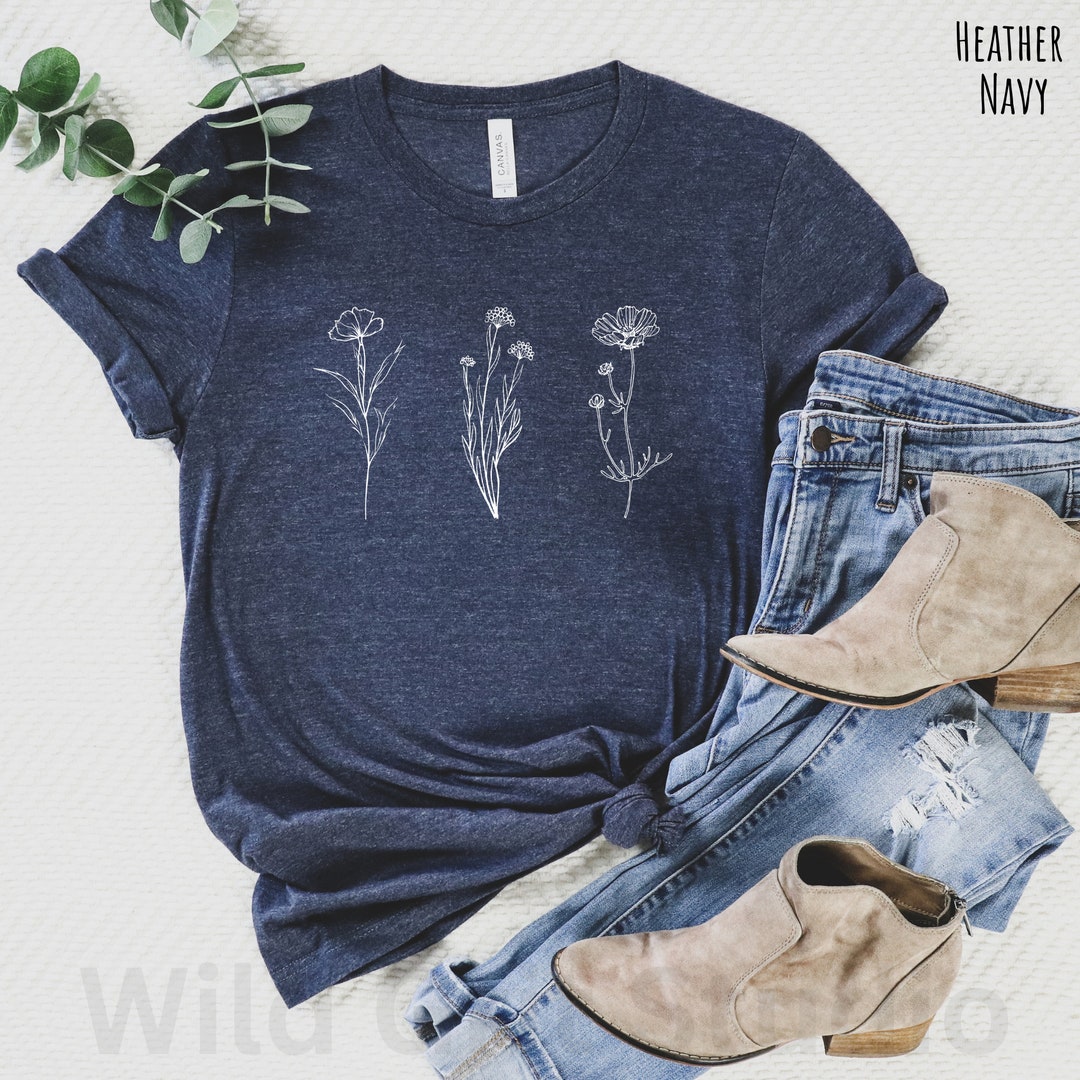 Shirt With Flower Sketch T-shirt for Gardener Gift With Flower Pattern ...