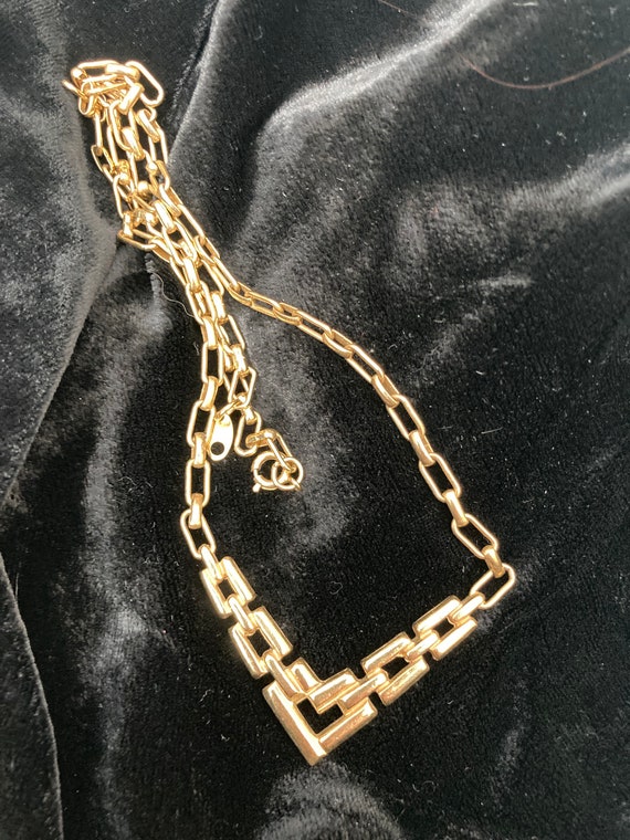 Vintage Avon Gold Toned V-Shaped Chain Necklace 19” B… - Gem
