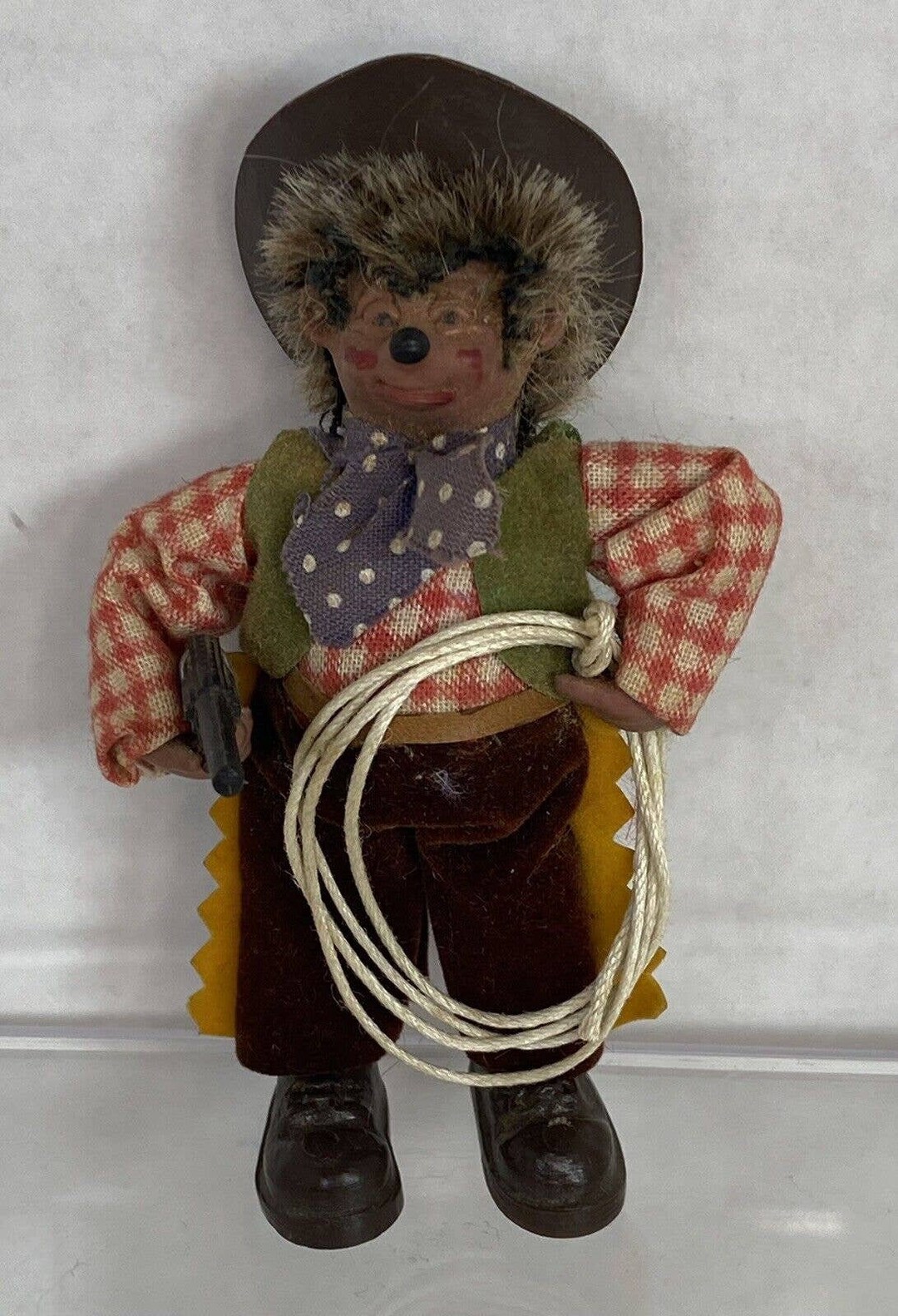 Vintage Peter Figure Hedgehog Cowboy W Gun & Rope Made in Austria 3-3/4 ...