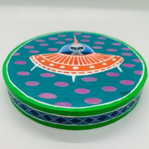 Alien, UFO, Round Wood Wall Deco, Colorful, Fun Art, Small Gift, Tiny ...