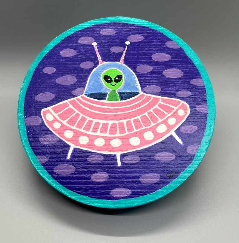 Alien, UFO, Round Wood Wall Deco, Colorful, Fun Art, Small Gift, Tiny ...