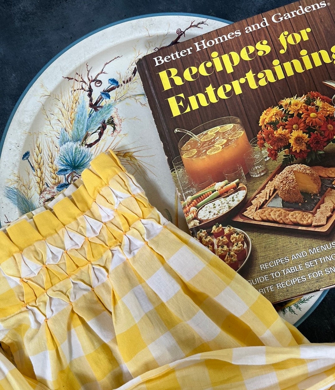 Vintage Homemaker Bundle: Apron, Cookbook and Serving Tray! - Etsy