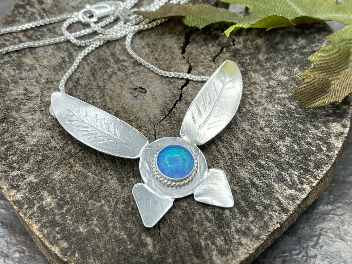 Legend of Zelda Navi Necklace in Sterling Silver TriForce | Etsy