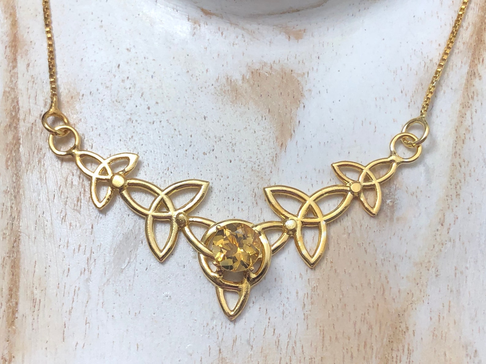 Celtic Knot Necklace With 16 Inch Box Chain in Sterling - Etsy