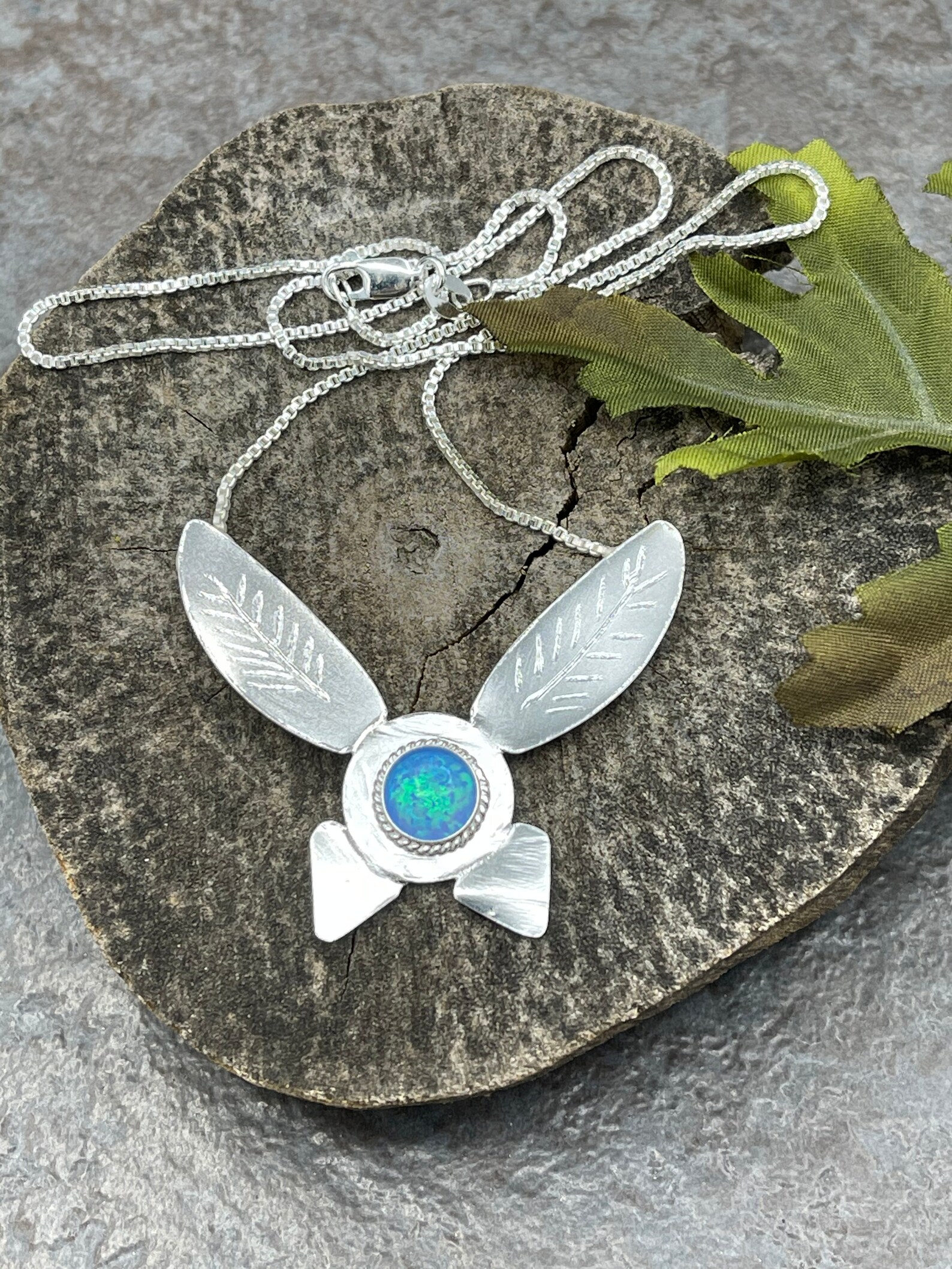 Legend of Zelda Navi Necklace in Sterling Silver TriForce | Etsy