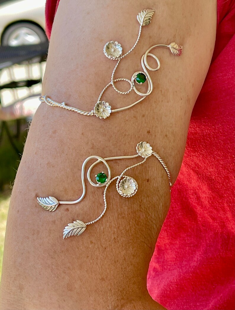 Upper Arm Woodland Vine, Amethyst, Peridot, White Topaz Leaf Bracelet ...