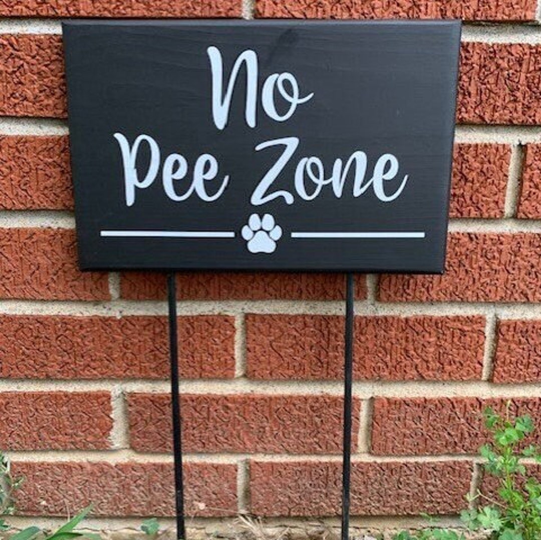 No Dog Pee Property Signs Fun Decorative No Pee Zone Sign for the Front ...