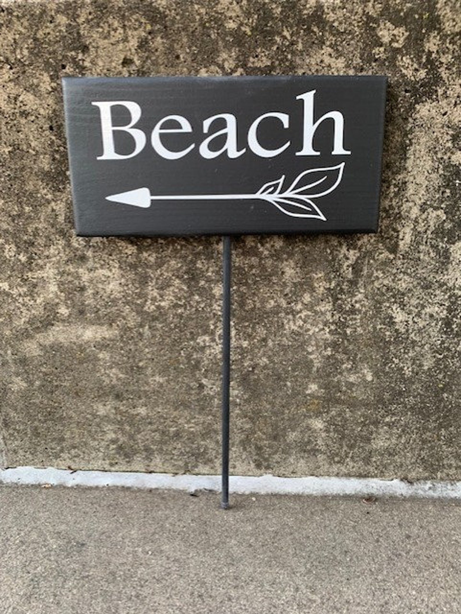 Customizable Directional Arrow Wooden Signs With a Stake for Home ...