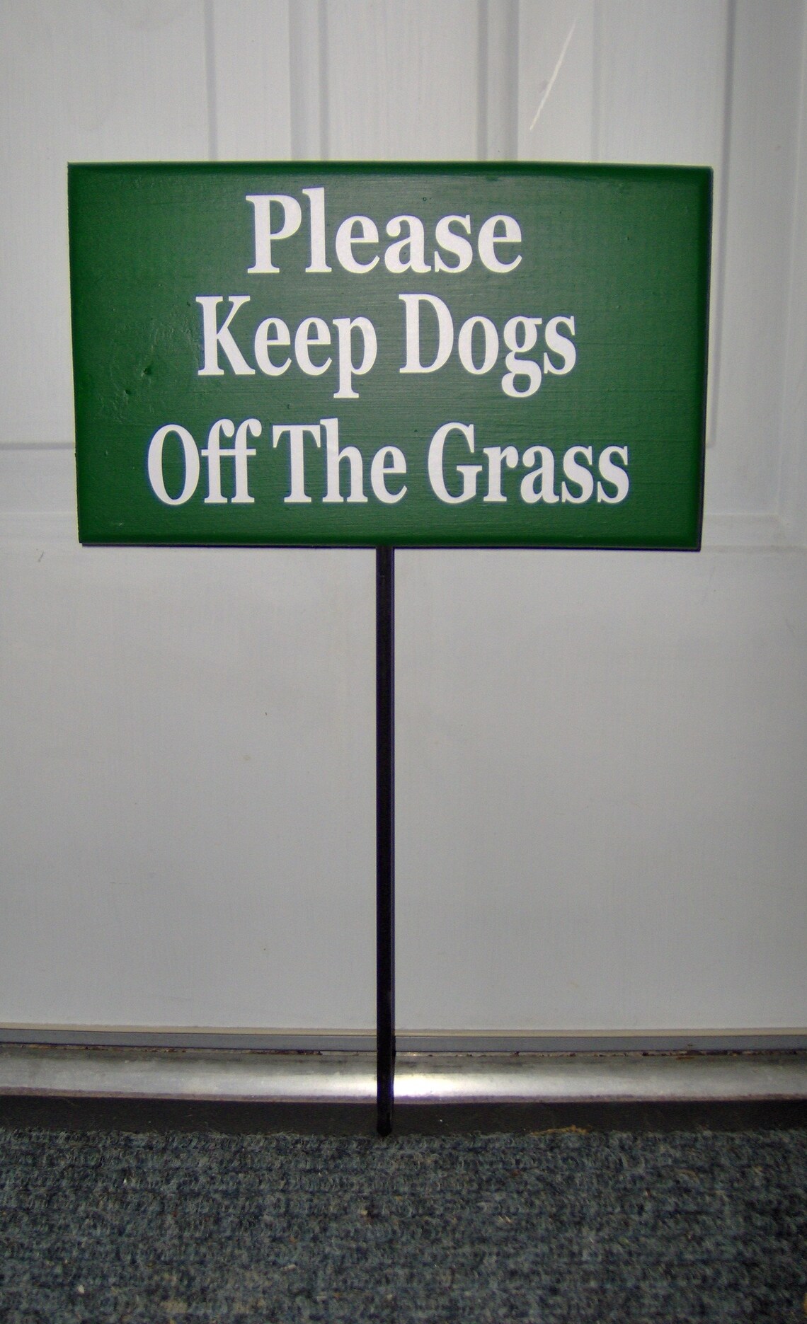 Yard Sign Please Keep Dogs off the Grass Green Wood Vinyl | Etsy