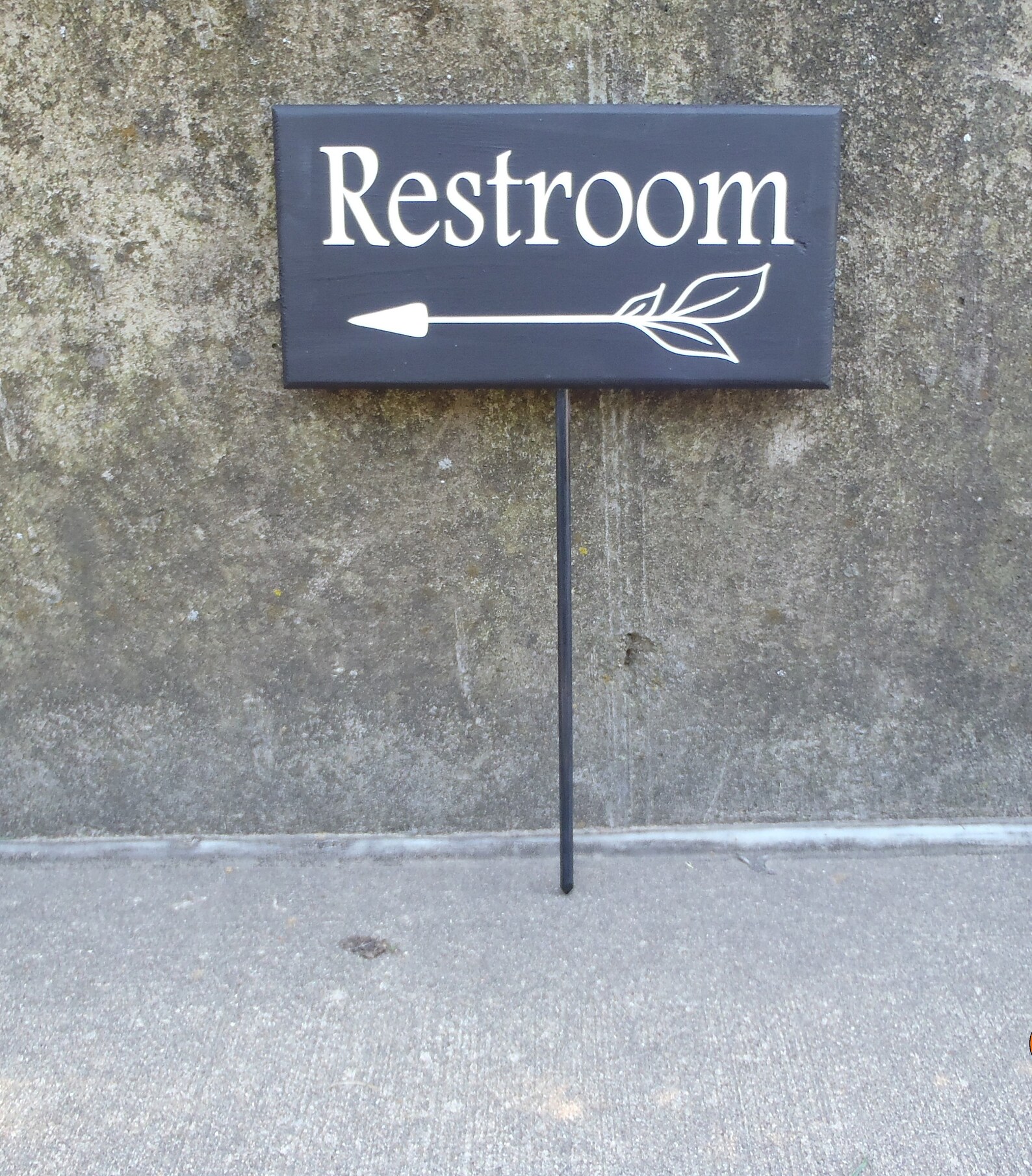 Customizable Directional Arrow Wooden Signs With a Stake for Home ...