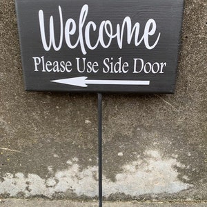 Wood Signs for Outdoor House Sign Welcome Please Use Door Stake Signs ...