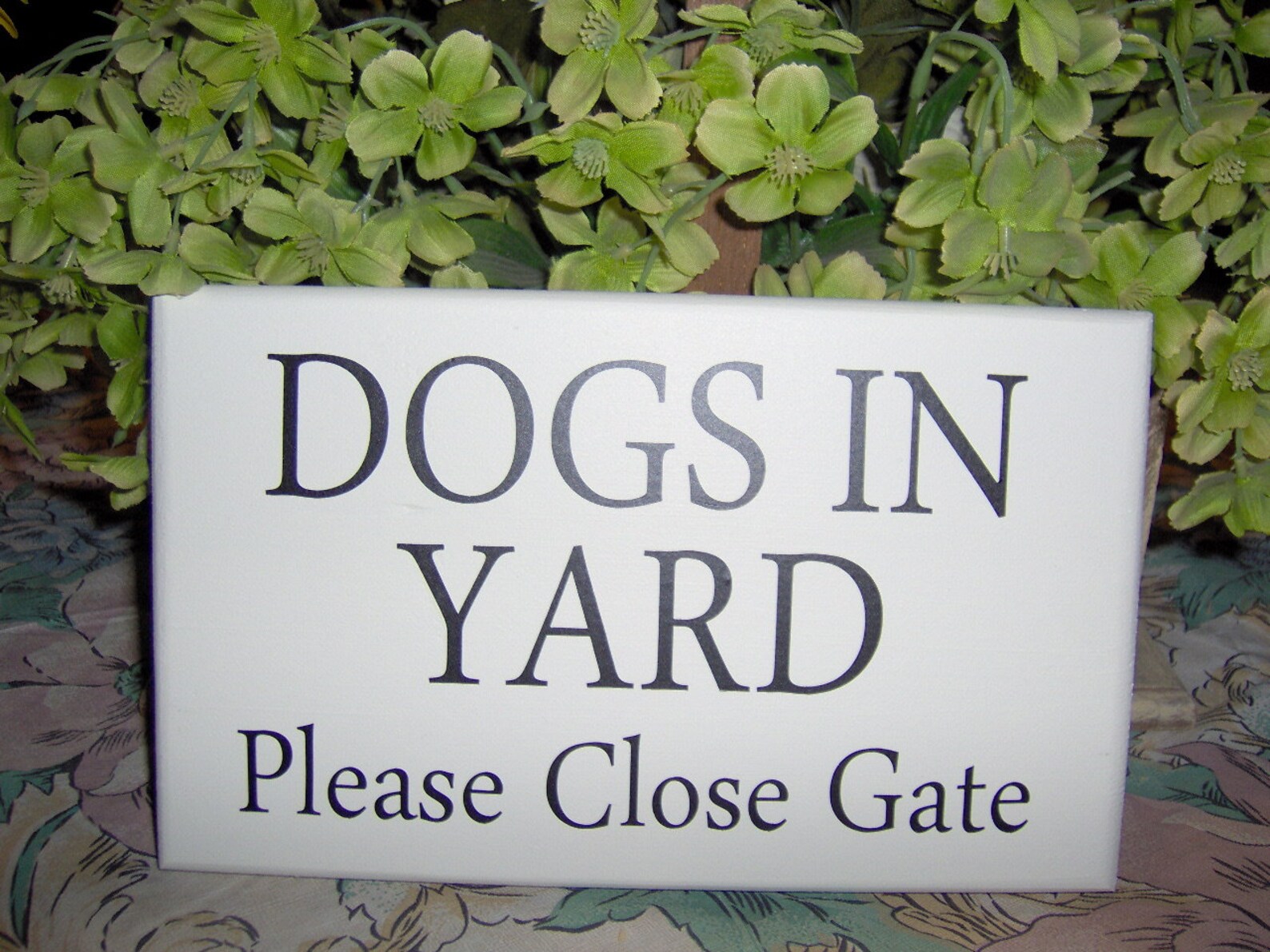 Dogs in Yard Please Close Gate Wood Vinyl Sign Pet Warning | Etsy