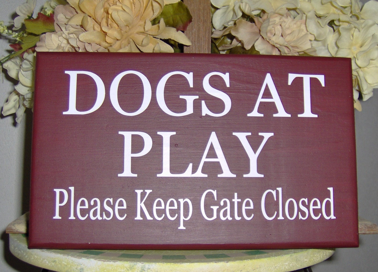 Dogs at Play Please Keep Gate Closed Wood Vinyl Sign Dog Sign | Etsy