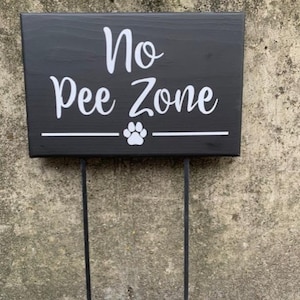 No Dog Pee Property Signs Fun Decorative No Pee Zone Sign for the Front ...