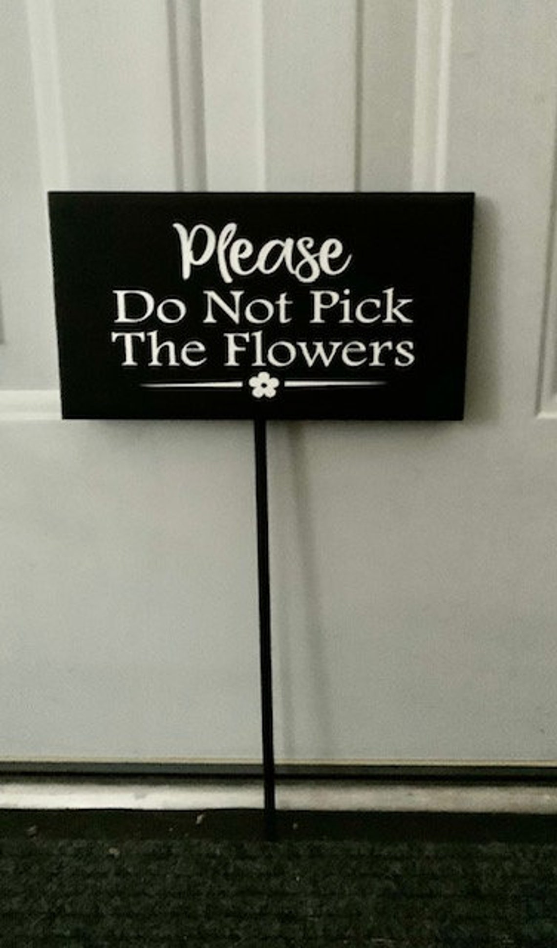 Flower Garden Signs Please Do Not Pick the Flowers Wood Vinyl | Etsy