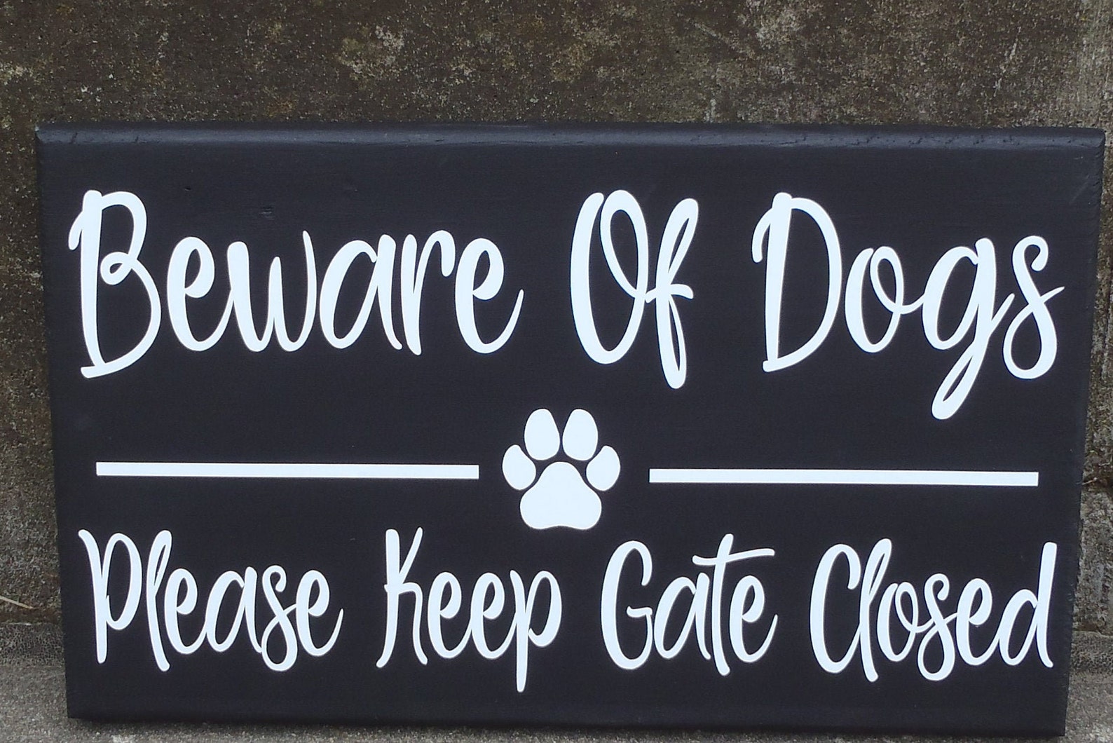 Beware of Dogs Please Keep Gate Closed Wood Vinyl Sign Paw - Etsy