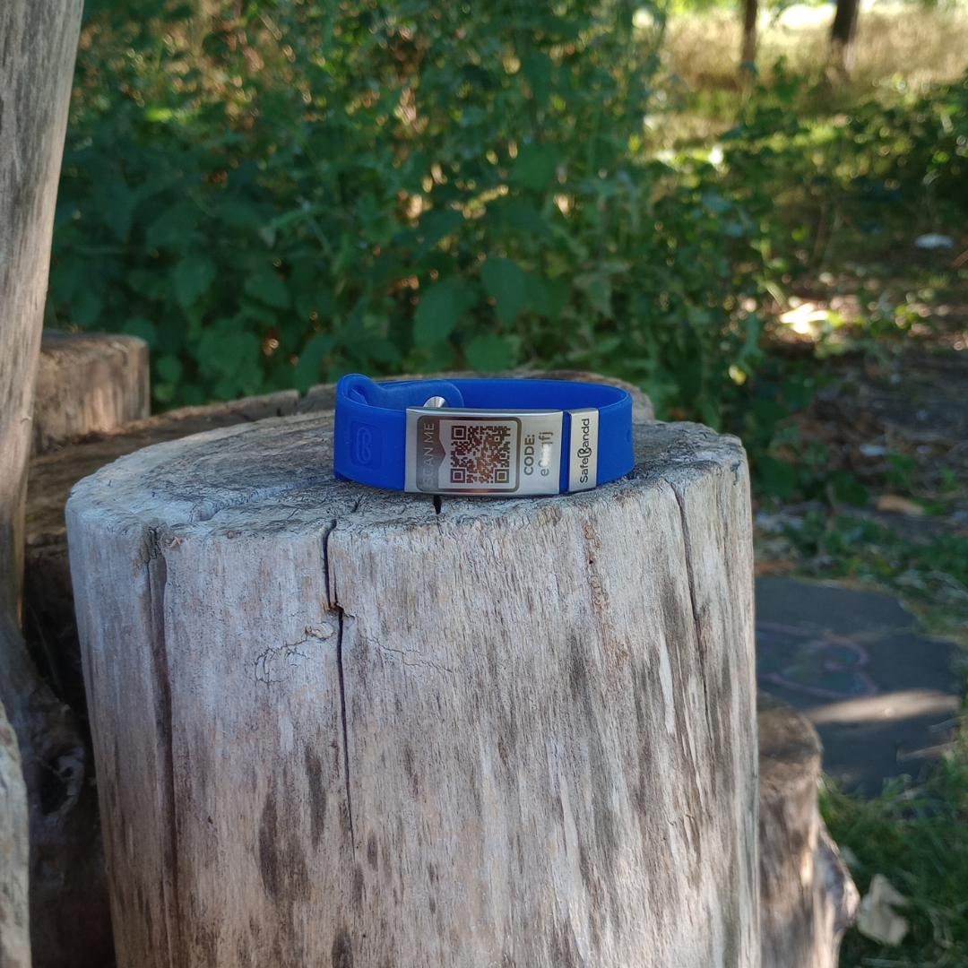 Medical ID Alert QR Code Wristband Medical Conditions Custom Info ...