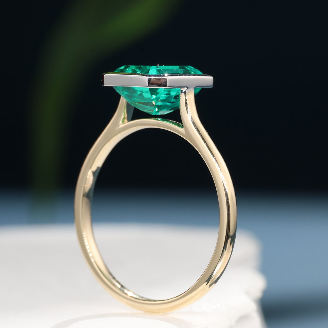 Vibrant 3ct Solitaire Colombian Lab Created Emeralds Engagement Ring ...
