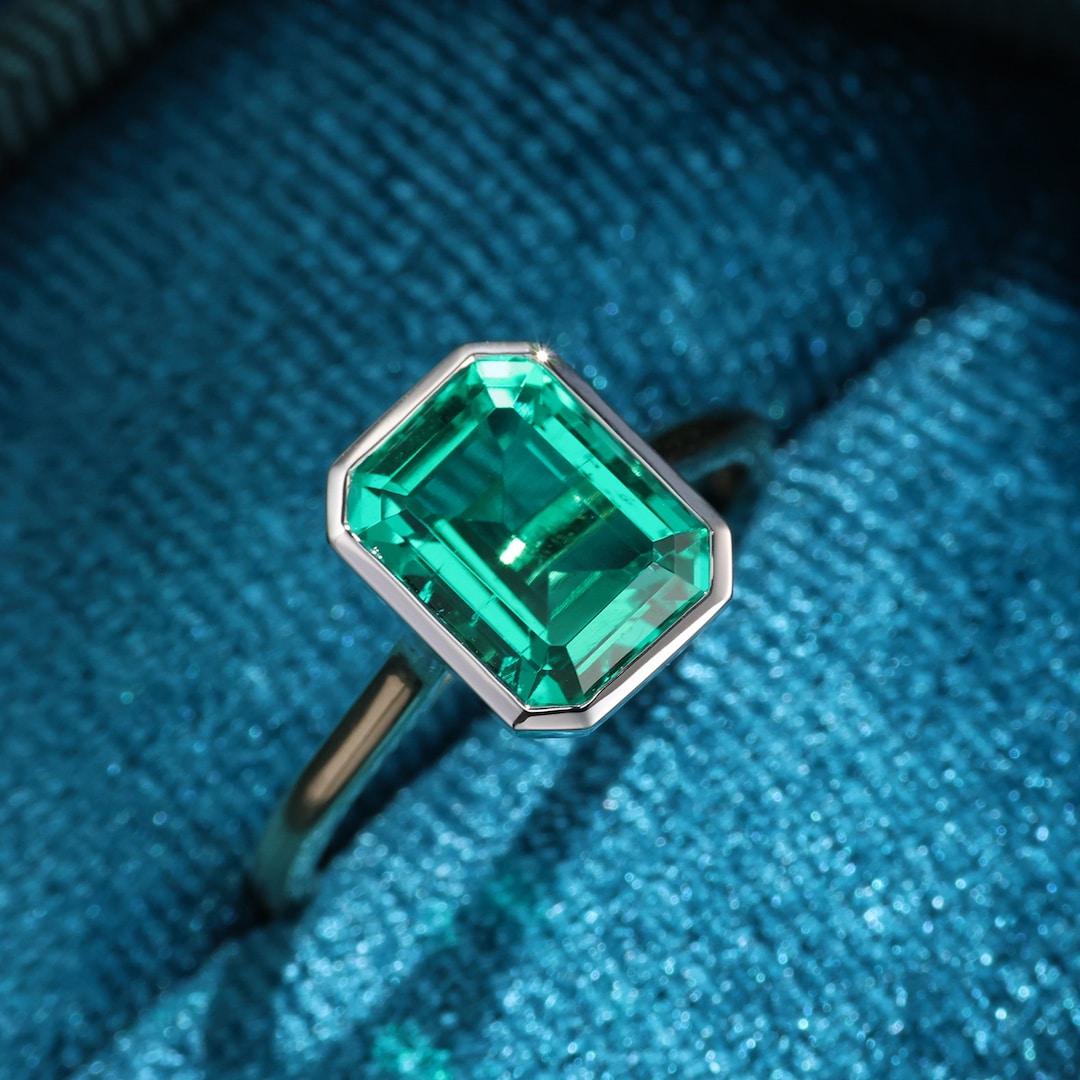 Vibrant 3ct Solitaire Colombian Lab Created Emeralds Engagement Ring ...
